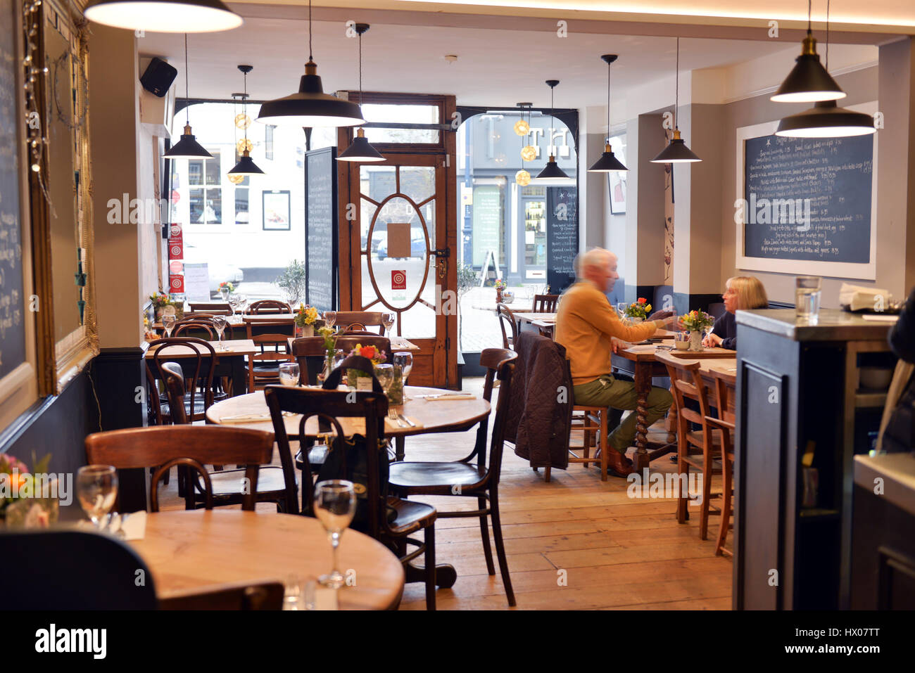 Restaurant whitstable hi-res stock photography and images - Alamy