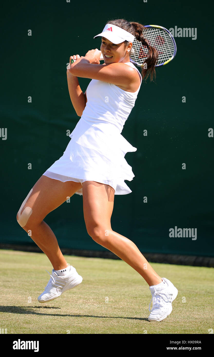 Ana ivanovic wimbledon hi-res stock photography and images - Alamy
