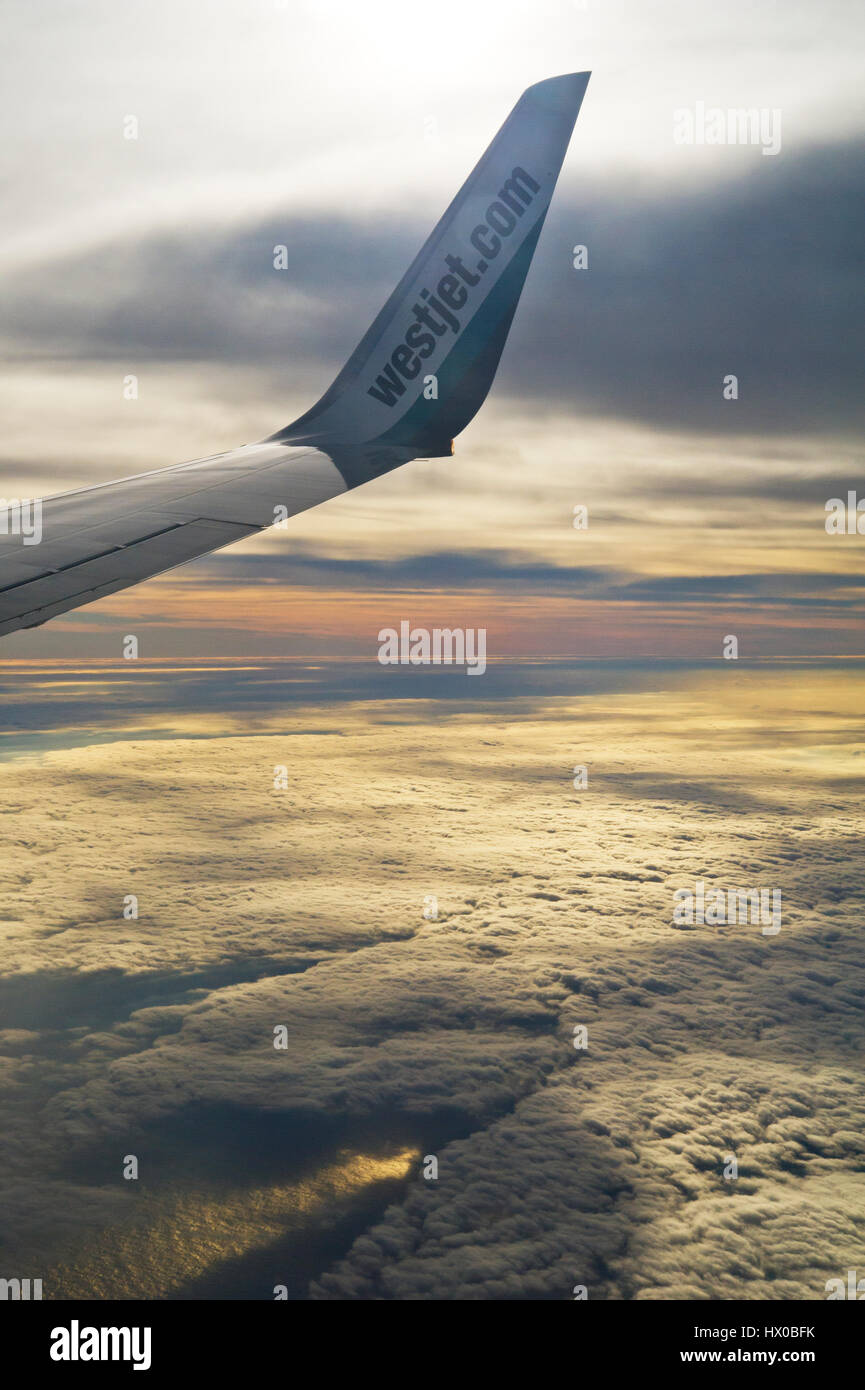 Atlantic ocean from an airplane hi-res stock photography and images - Alamy