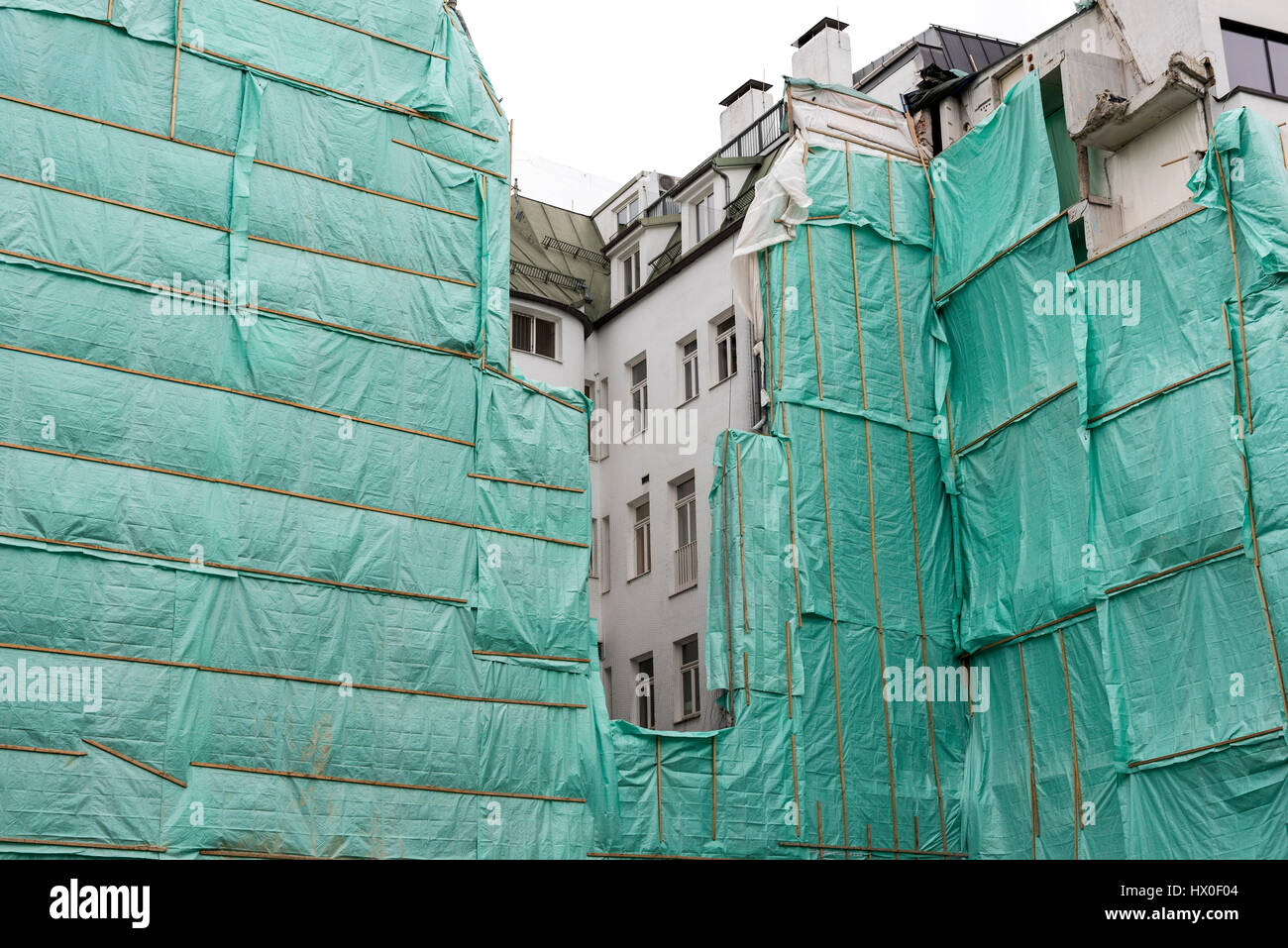 Knock down building construction site hi-res stock photography and ...