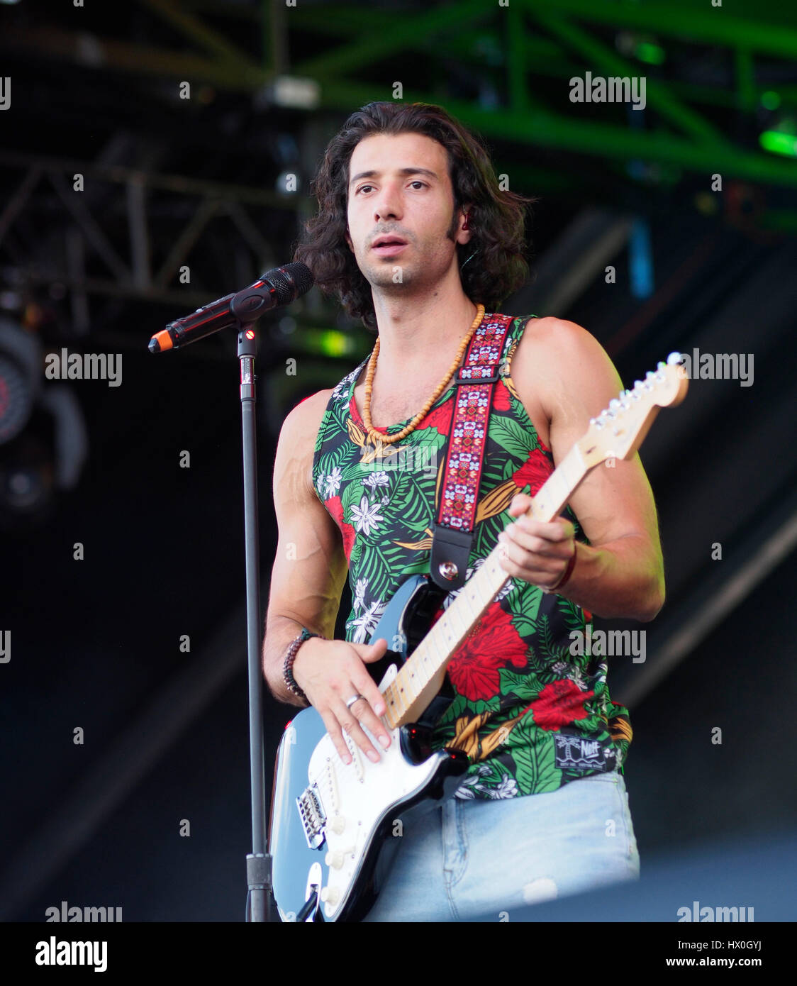 Magic The Band Lead Singer