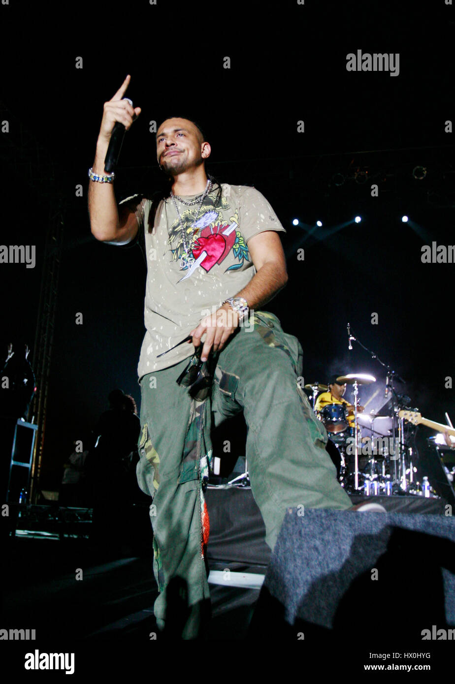 Sean Paul performs at the Power 106 Summer Splash hip hop concert in ...