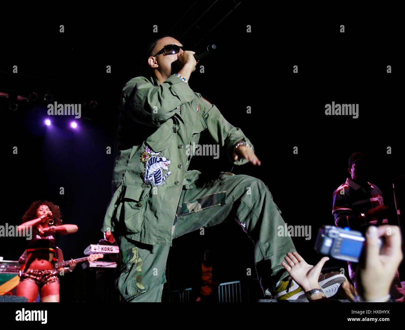Hip hop concert hi-res stock photography and images - Alamy