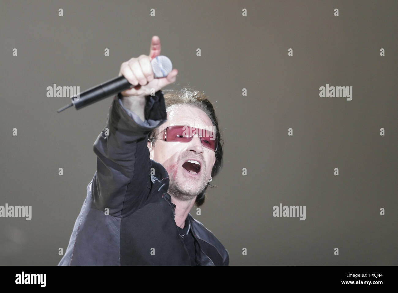 Bono sunglasses hi-res stock photography and images - Alamy