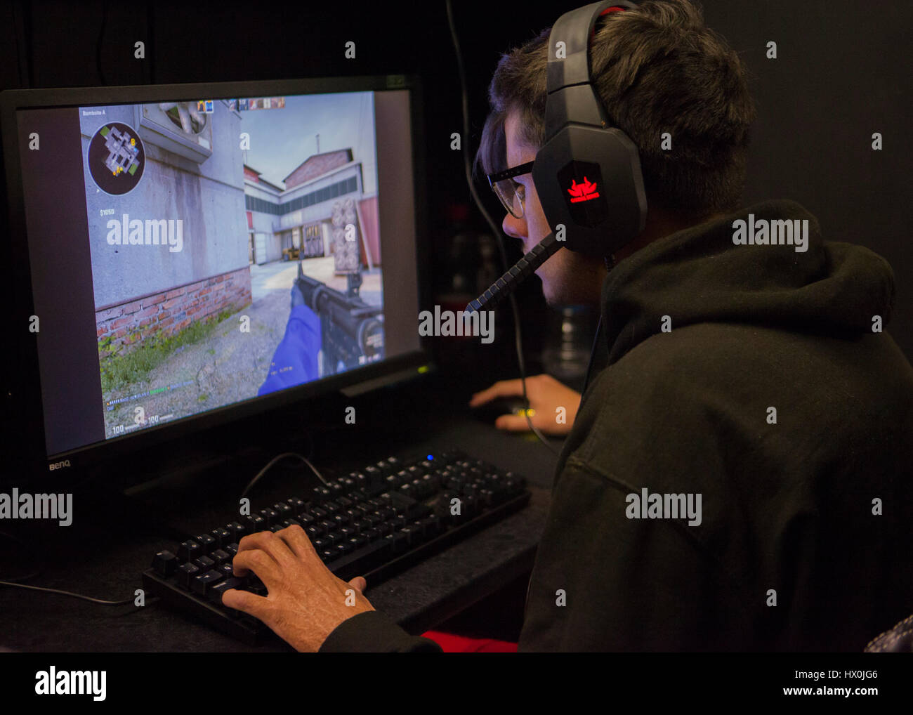 Teams play in 5V5 counter strike global offensive LAN at talk and surf ...