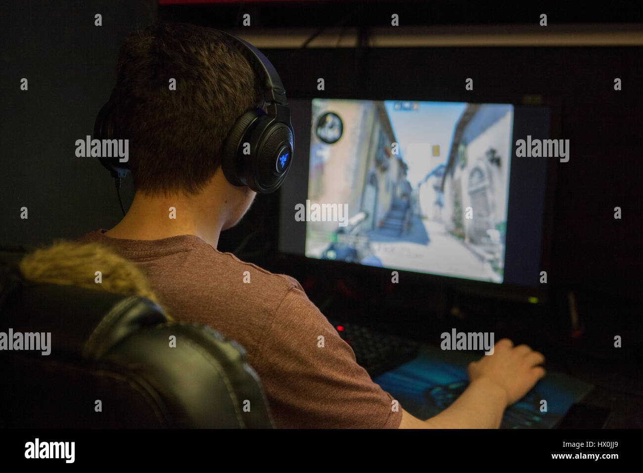 Teams play in 5V5 counter strike global offensive LAN at talk and surf ...