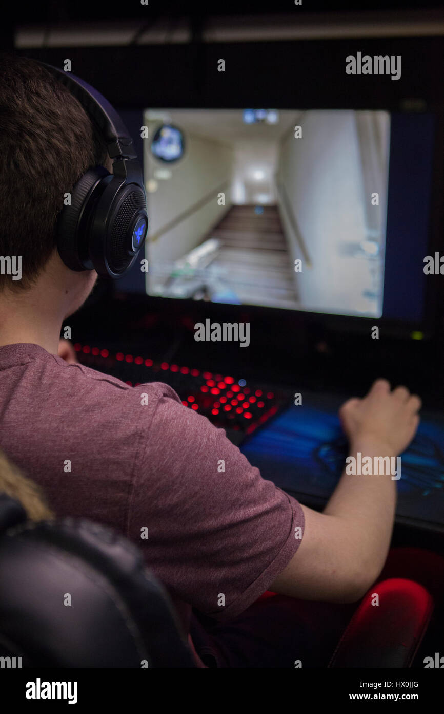 Teams play in 5V5 counter strike global offensive LAN at talk and surf ...