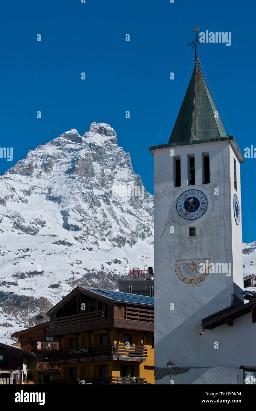 church in the center of Cervinia under the Matterhorn Stock Photo - Alamy