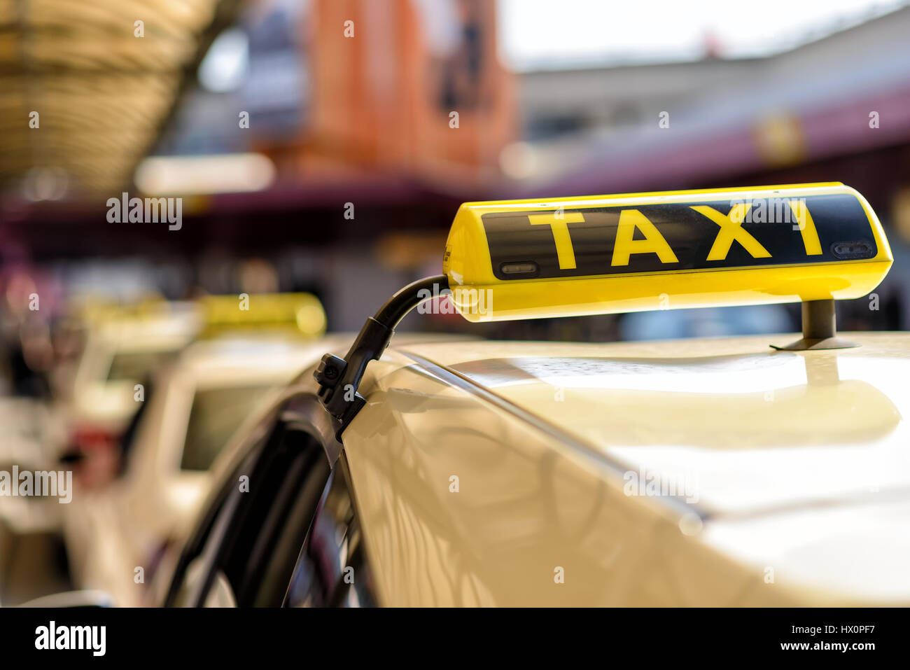 Transport taxis hi-res stock photography and images - Alamy