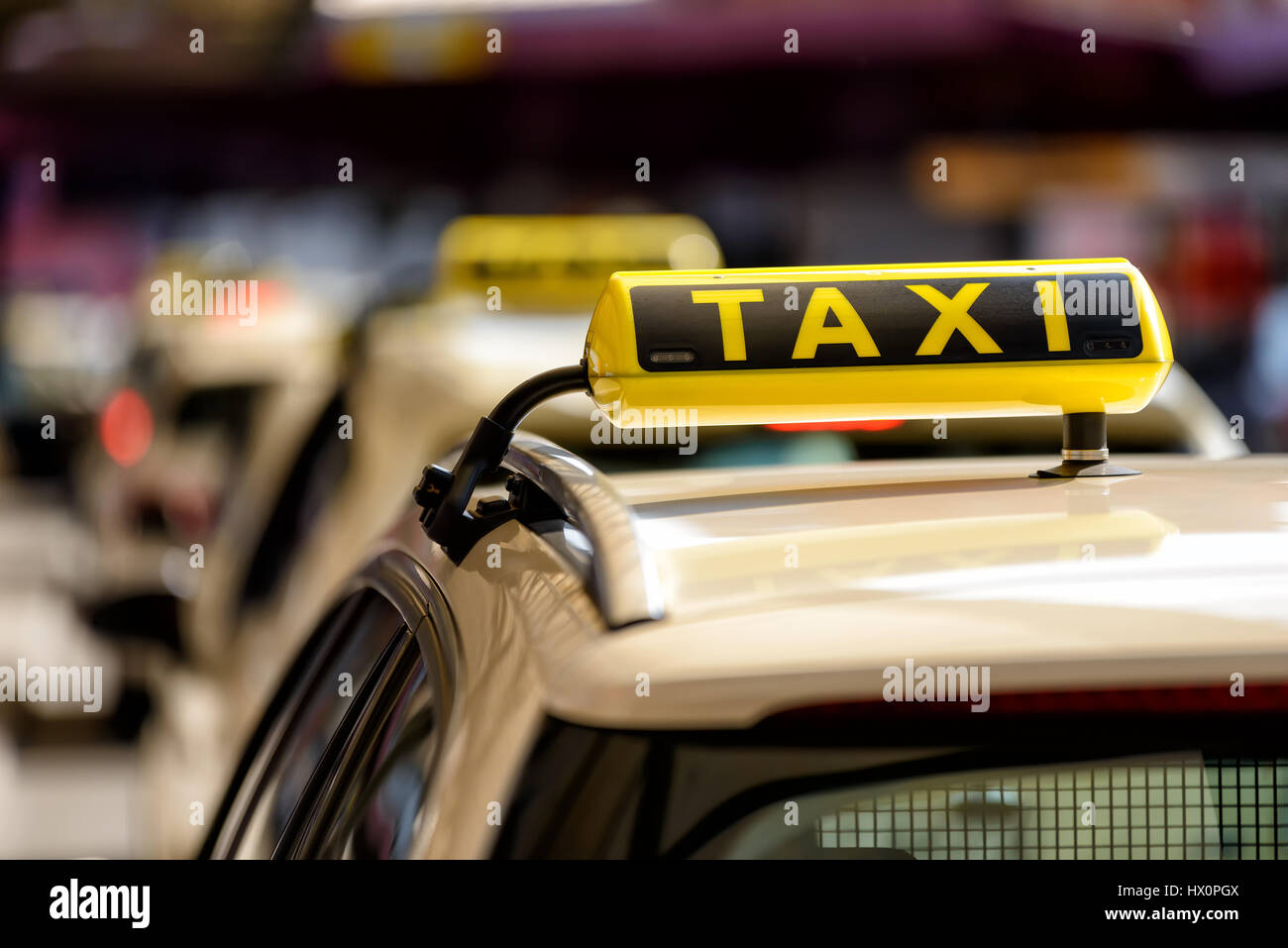 Transport taxis hi-res stock photography and images - Alamy