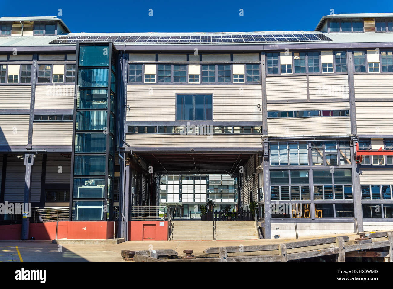 Old warehouse architecture hi-res stock photography and images - Alamy