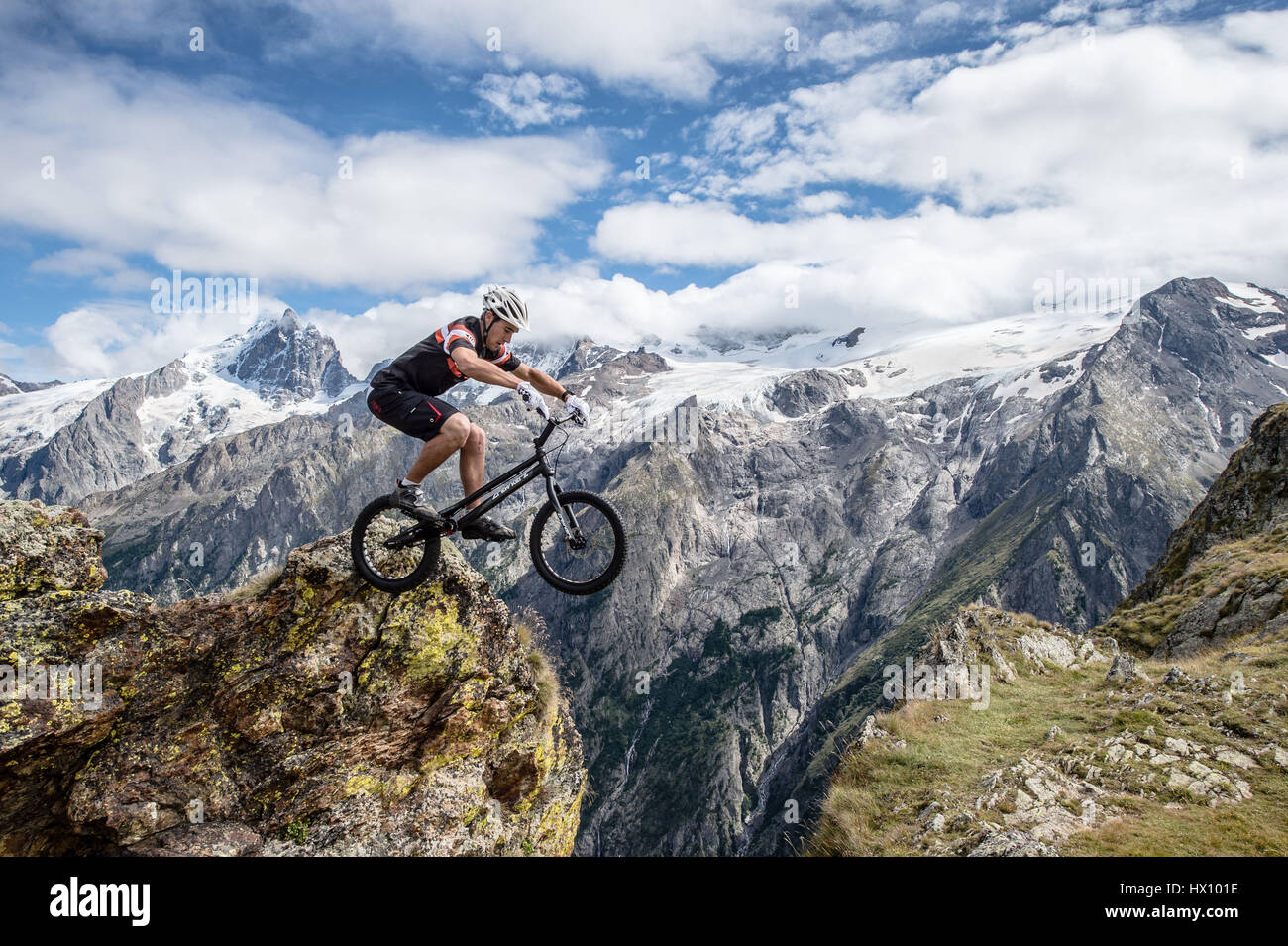 Cross-country mountain biking Stock Photo - Alamy Cross-country mountain biking Stock Photo - Alamy