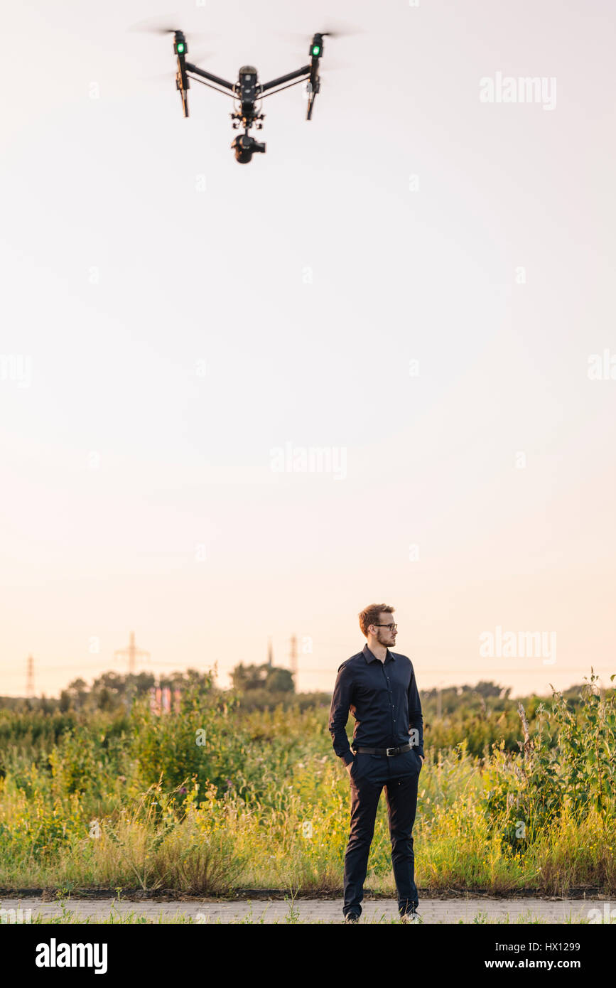 Flying sideways hi-res stock photography and images - Alamy