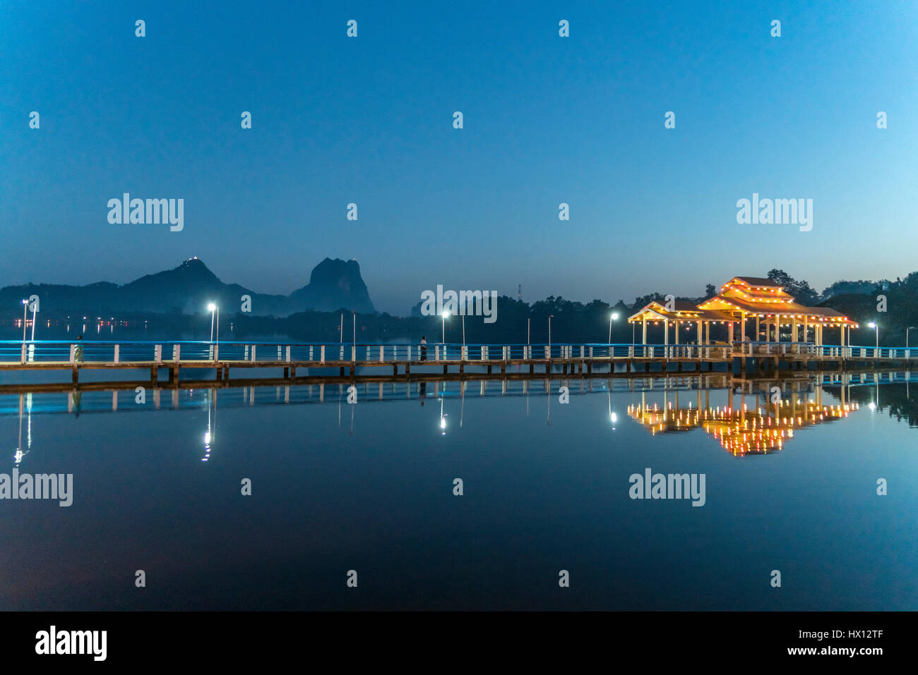 Illuminated pier at kan thar yar hi-res stock photography and images ...