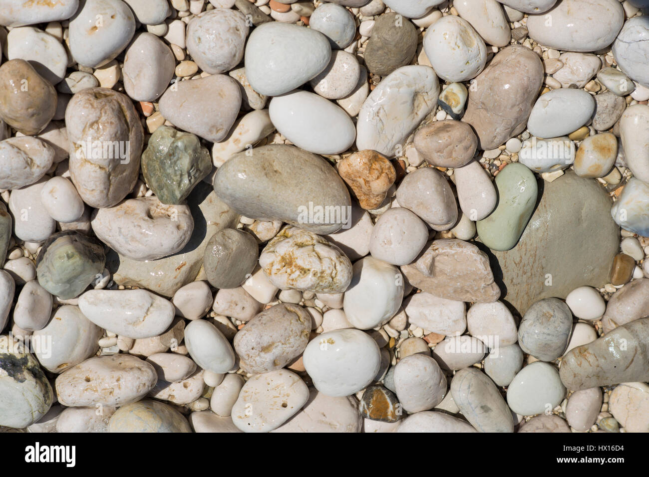 Water smoothed round stones hi-res stock photography and images - Alamy