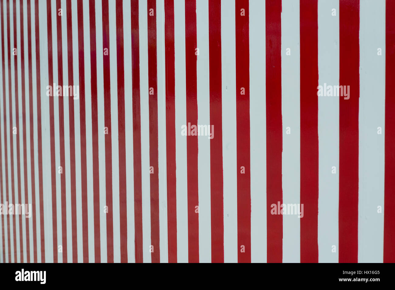 Parallel red and white stripes on a cabana Stock Photo - Alamy