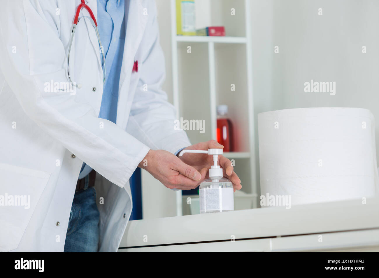 cropped image of male doctor washing his hands Stock Photo - Alamy