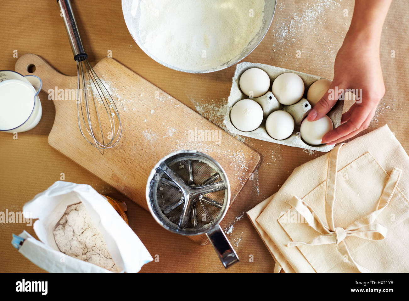 Baking flour mess hi-res stock photography and images - Alamy