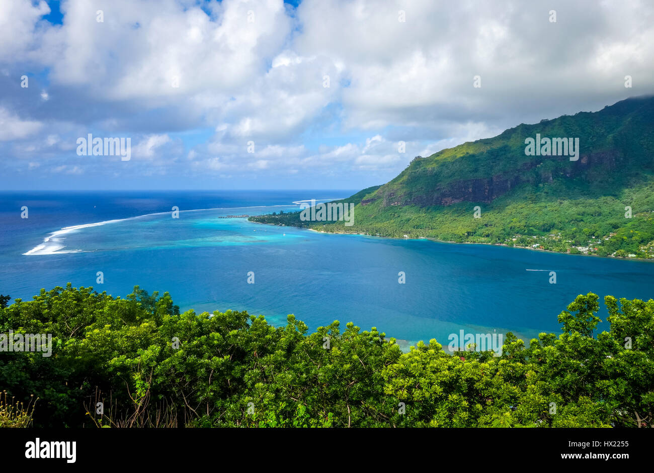 Opunohu beach hi-res stock photography and images - Alamy