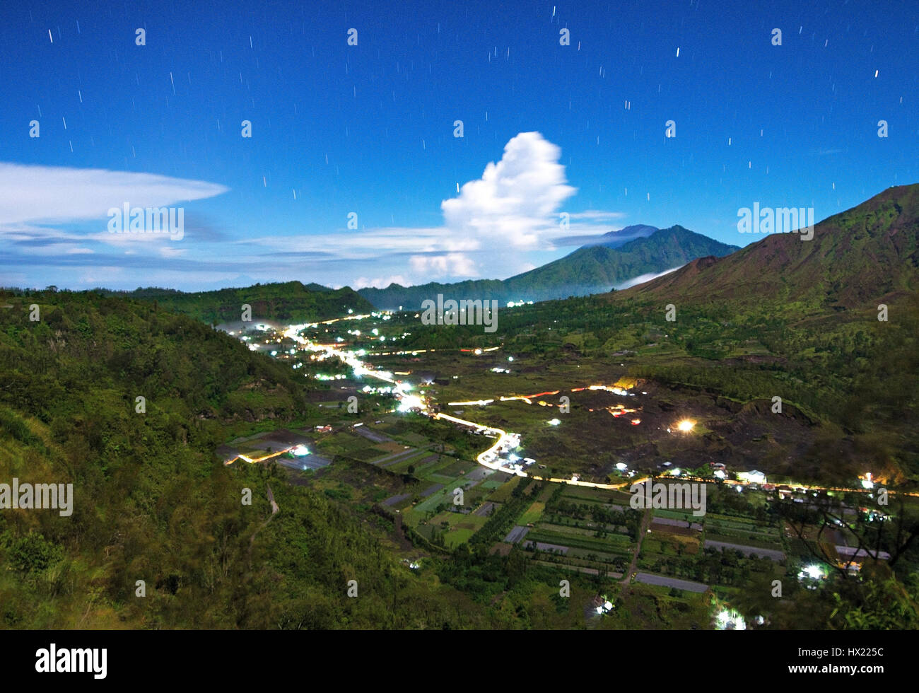 Star Trails Of Pinggan Hill Bali Stock Photo - Alamy