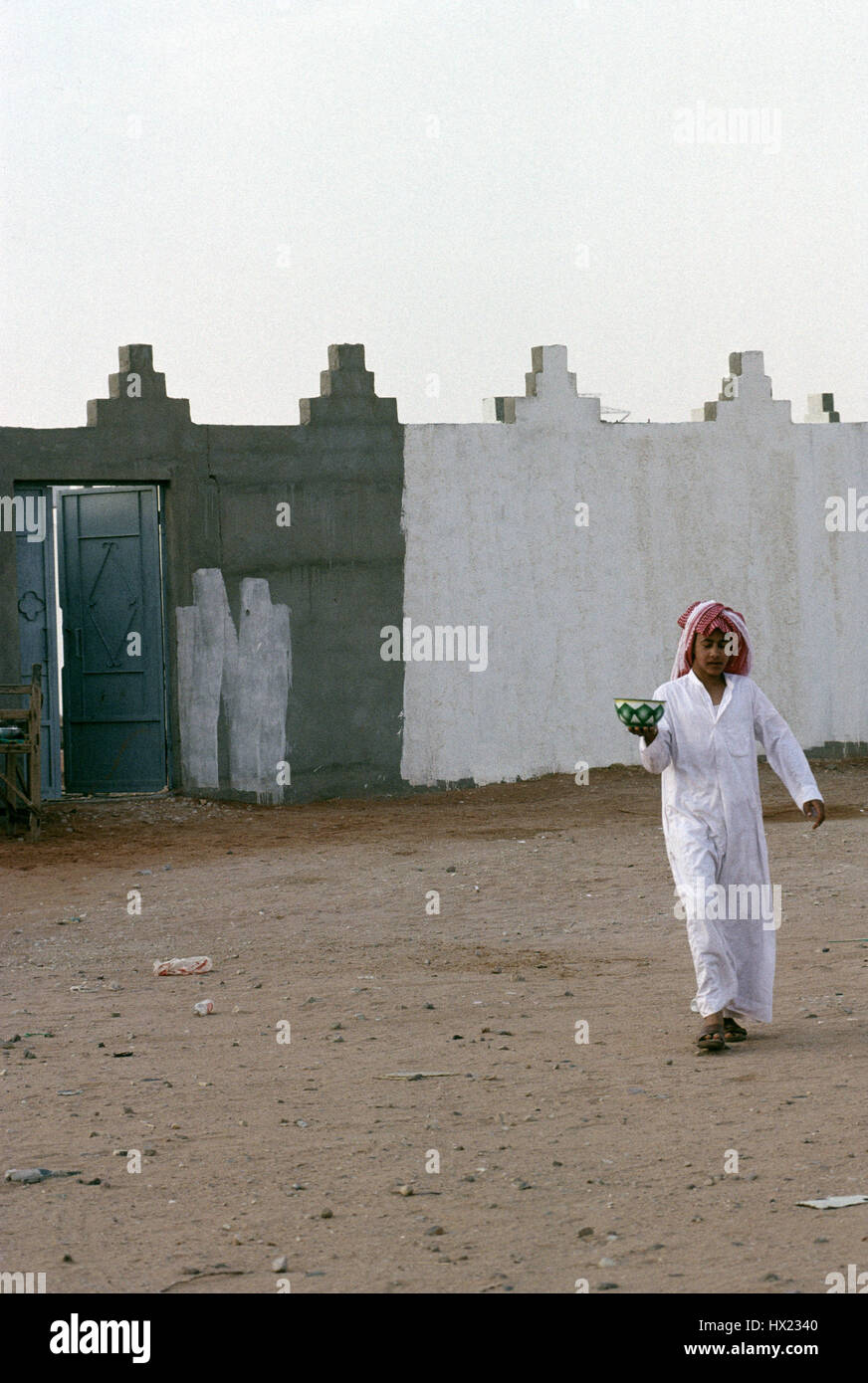 Saudi desert scenes hi-res stock photography and images - Alamy