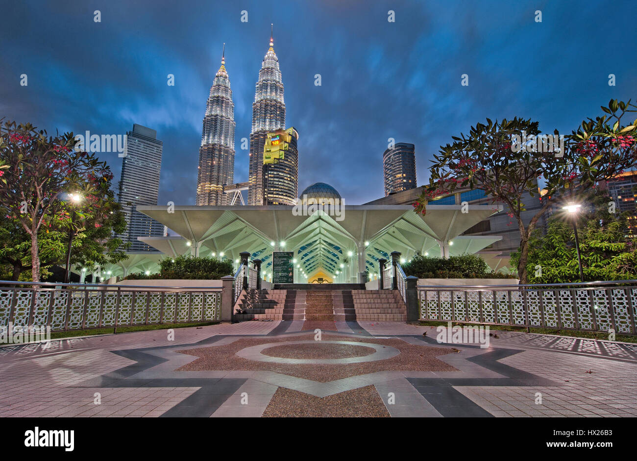 Beautiful Of KLCC City Mosque Stock Photo - Alamy