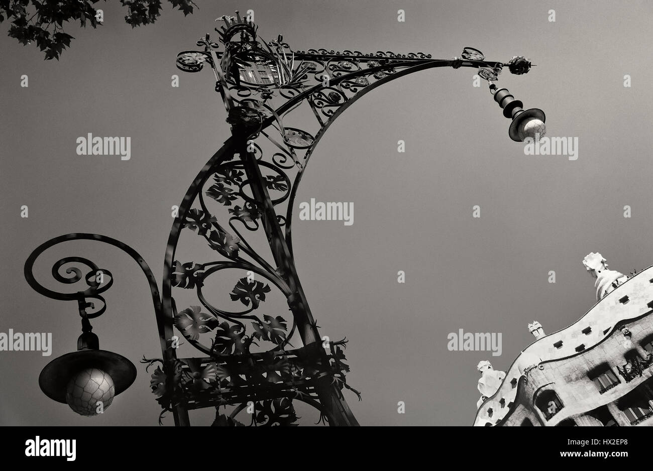 Art deco street lamp hi-res stock photography and images - Alamy