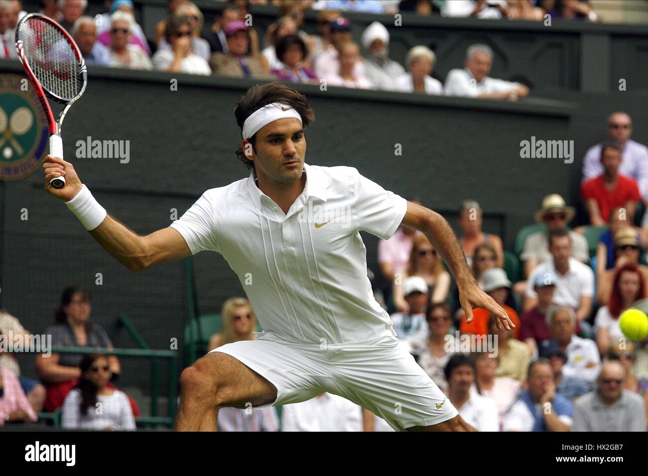 ROGER FEDERER SWITZERLAND SWITZERLAND WIMBLEDON LONDON ENGLAND 21 June ...