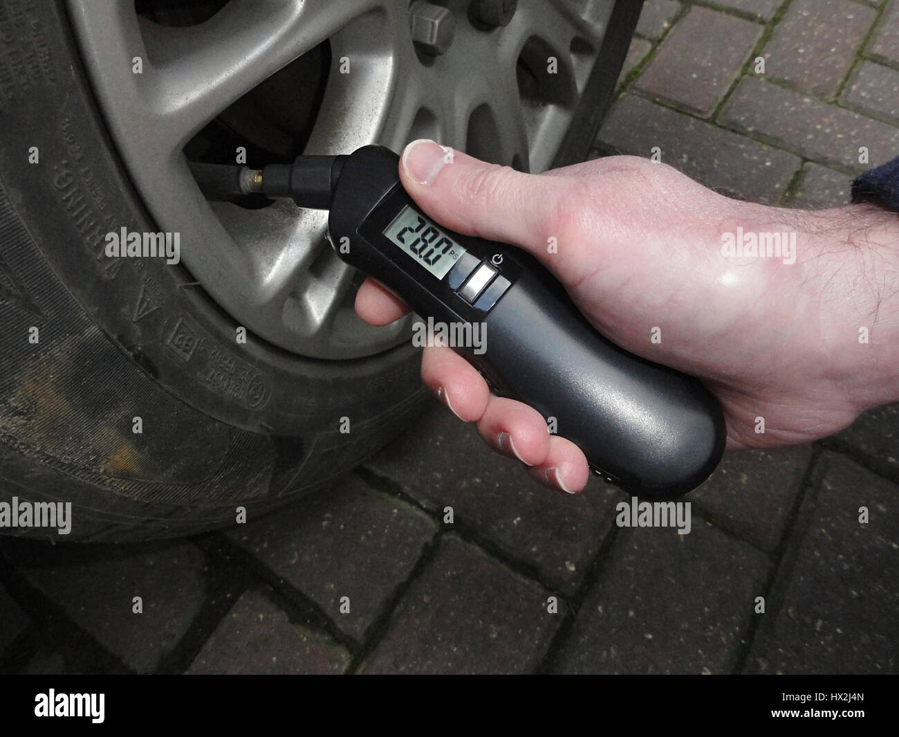 Maintenance checking hi-res stock photography and images - Alamy
