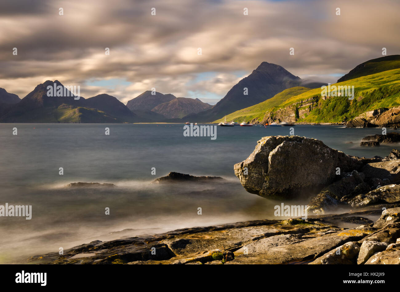 Loch Scavaig rocky coast with Elgol harbor and Cuillin Mountains, Isle ...