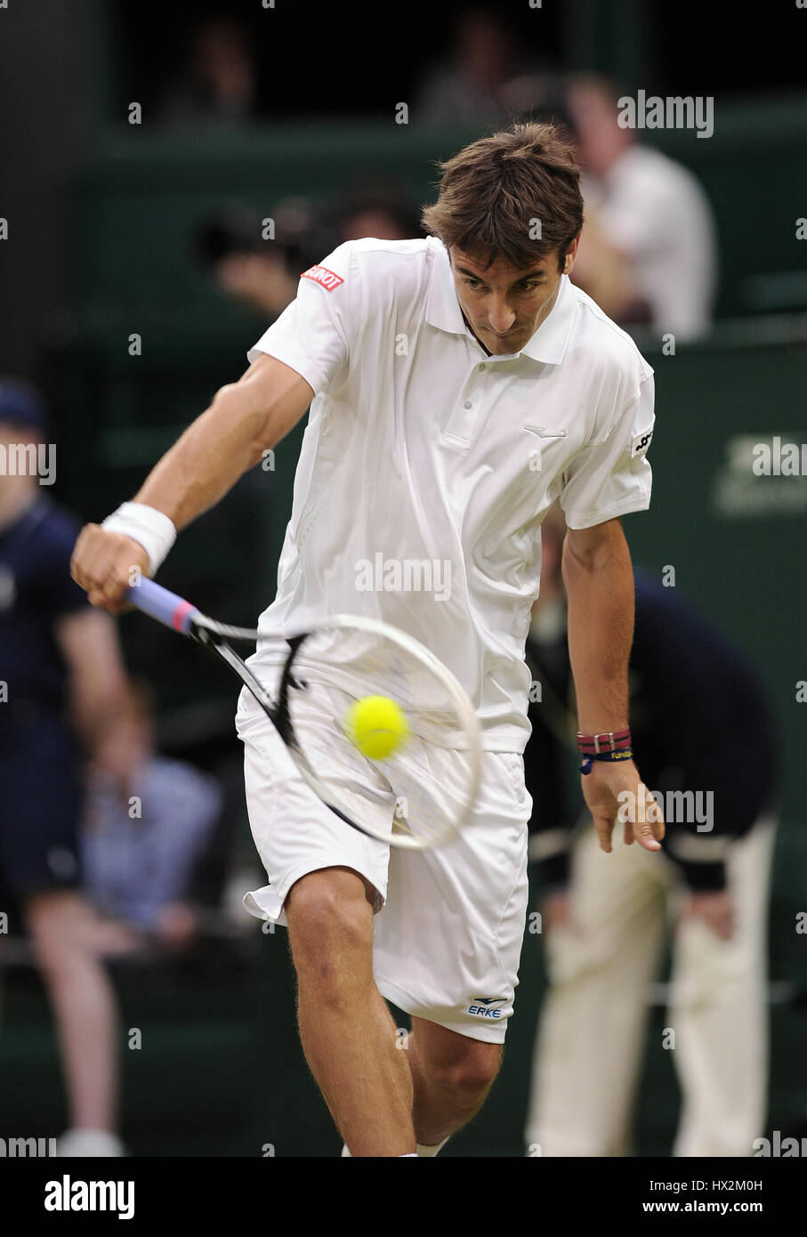 TOMMY ROBREDO SPAIN SPAIN THE ALL ENGLAND TENNIS CLUB WIMBLEDON LONDON ...
