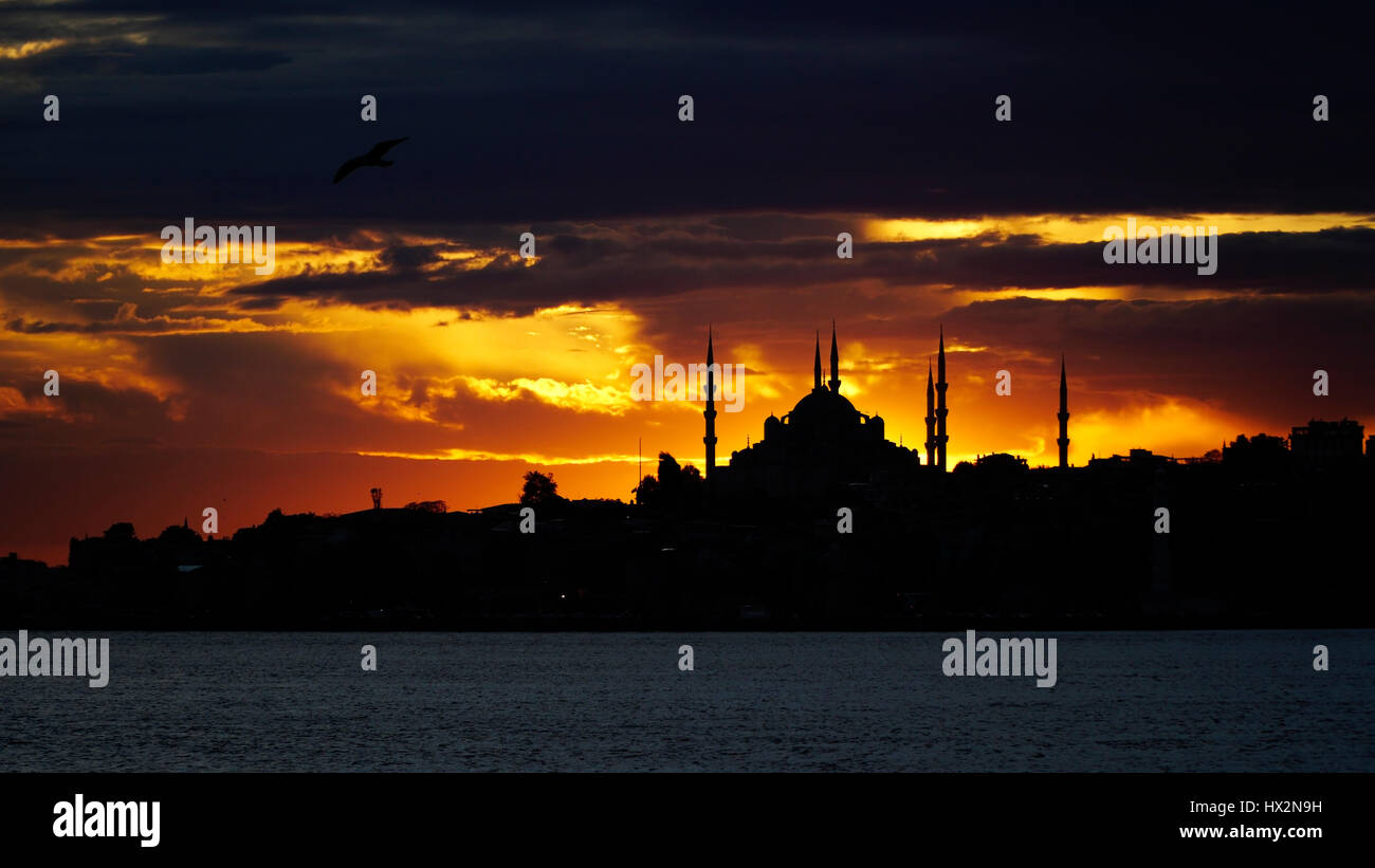 Awesome Sunset At Istanbul with Silhouette Of The Blue Mosque Stock ...
