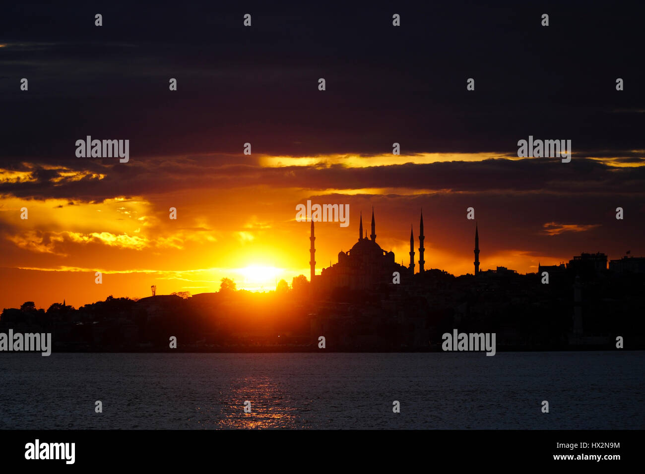 Awesome Sunset At Istanbul with Silhouette Of The Blue Mosque Stock ...