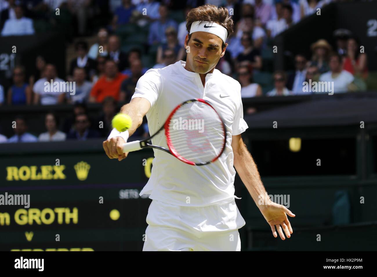 ROGER FEDERER SWITZERLAND THE ALL ENGLAND TENNIS CLUB WIMBLEDON LONDON ...