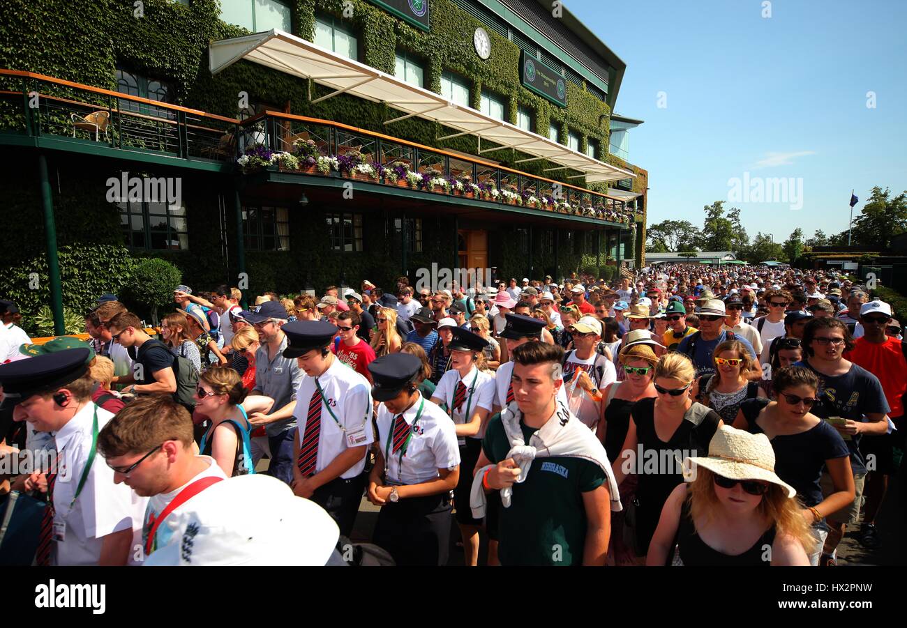 WIMBLEDON CROWD ENTER THE GROU THE WIMBLEDON CHAMPIONSHIPS 20 THE ALL ...