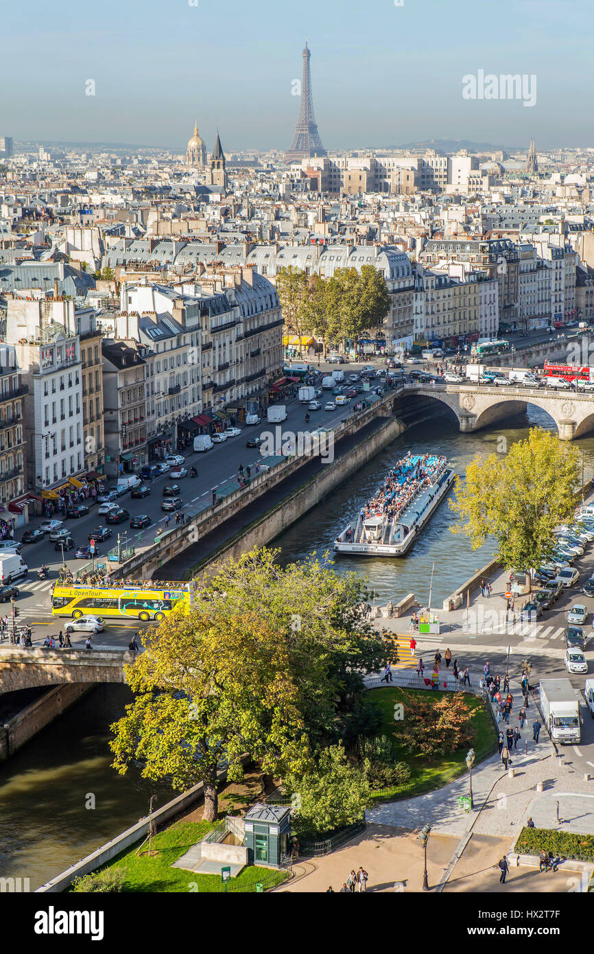 Paris (France): the capital city viewed from Notre-Dame Cathedral Stock ...