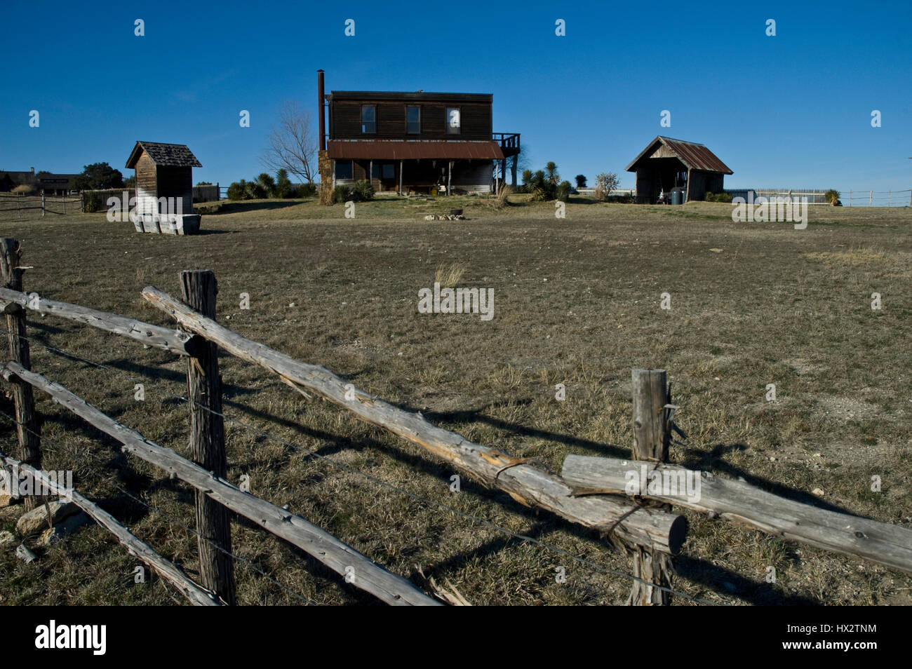 Old western fence hi-res stock photography and images - Alamy