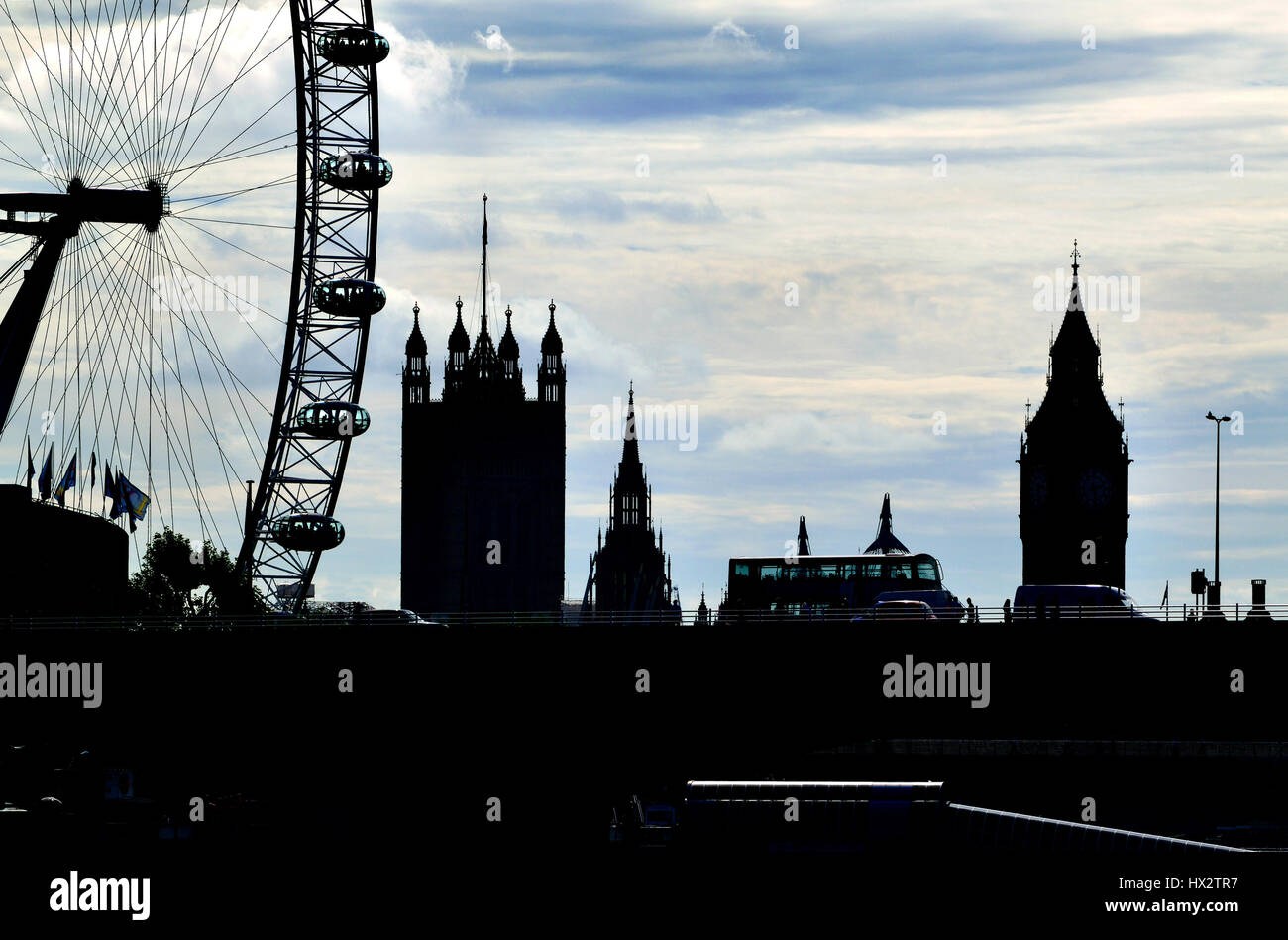 London eye skyline hi-res stock photography and images - Alamy