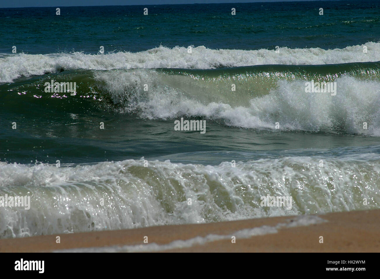 ocean rolling waves Stock Photo - Alamy