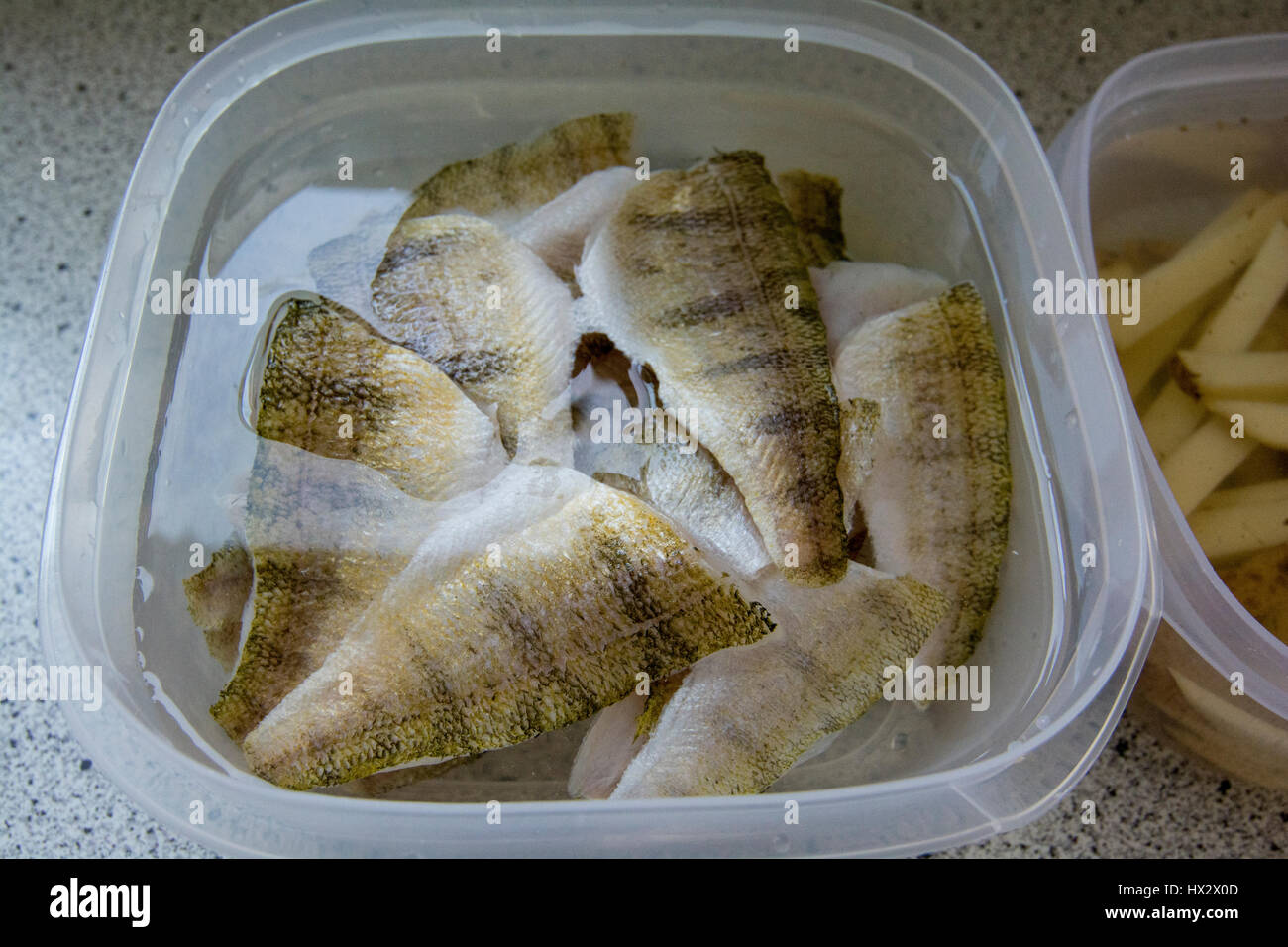 Uncooked fish hi-res stock photography and images - Alamy