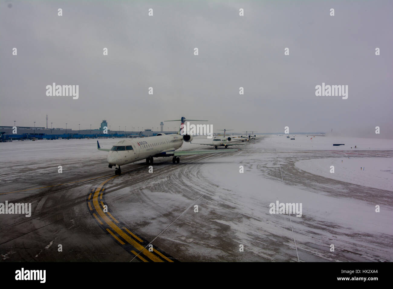 Runway with snow hi-res stock photography and images - Alamy