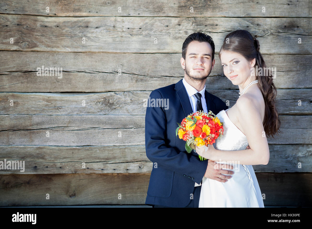 Bride and groom in wedding photo. Just married couple Stock Photo - Alamy