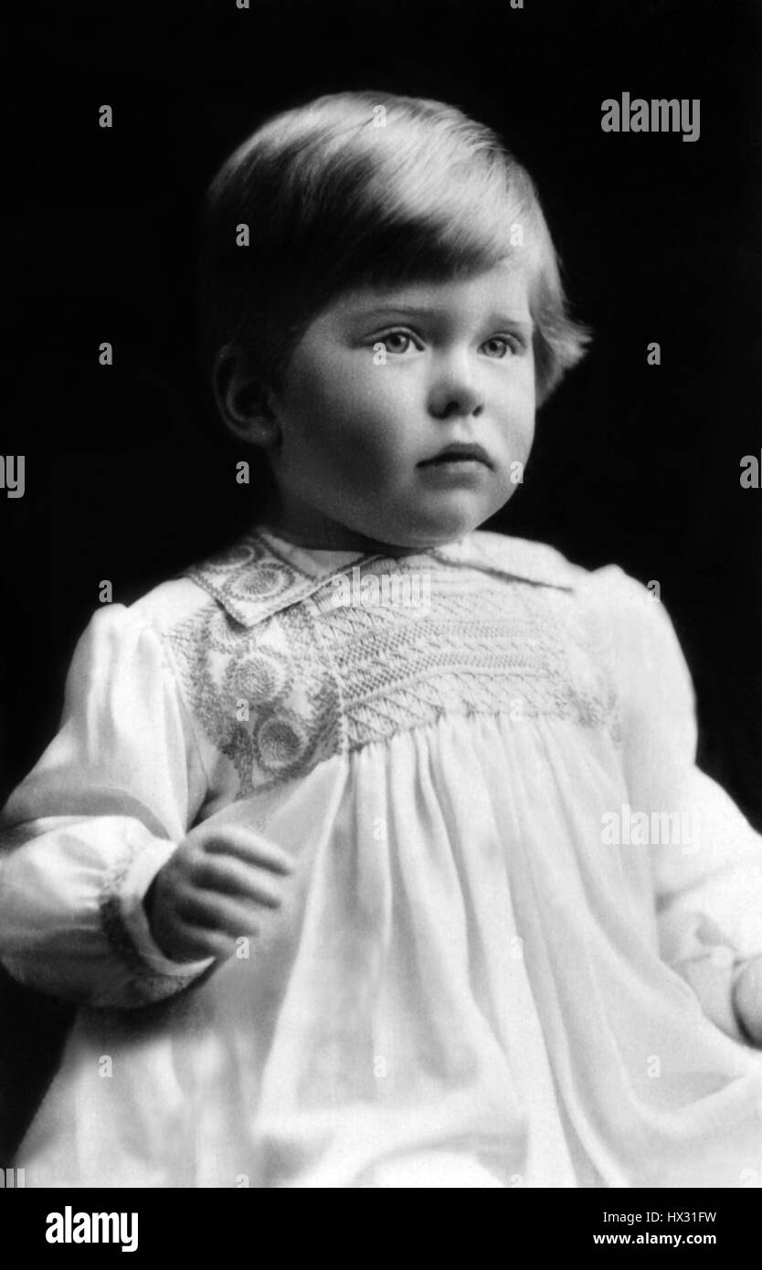 GEORGE LASCELLES ROYAL FAMILY 01 May 1925 Stock Photo - Alamy