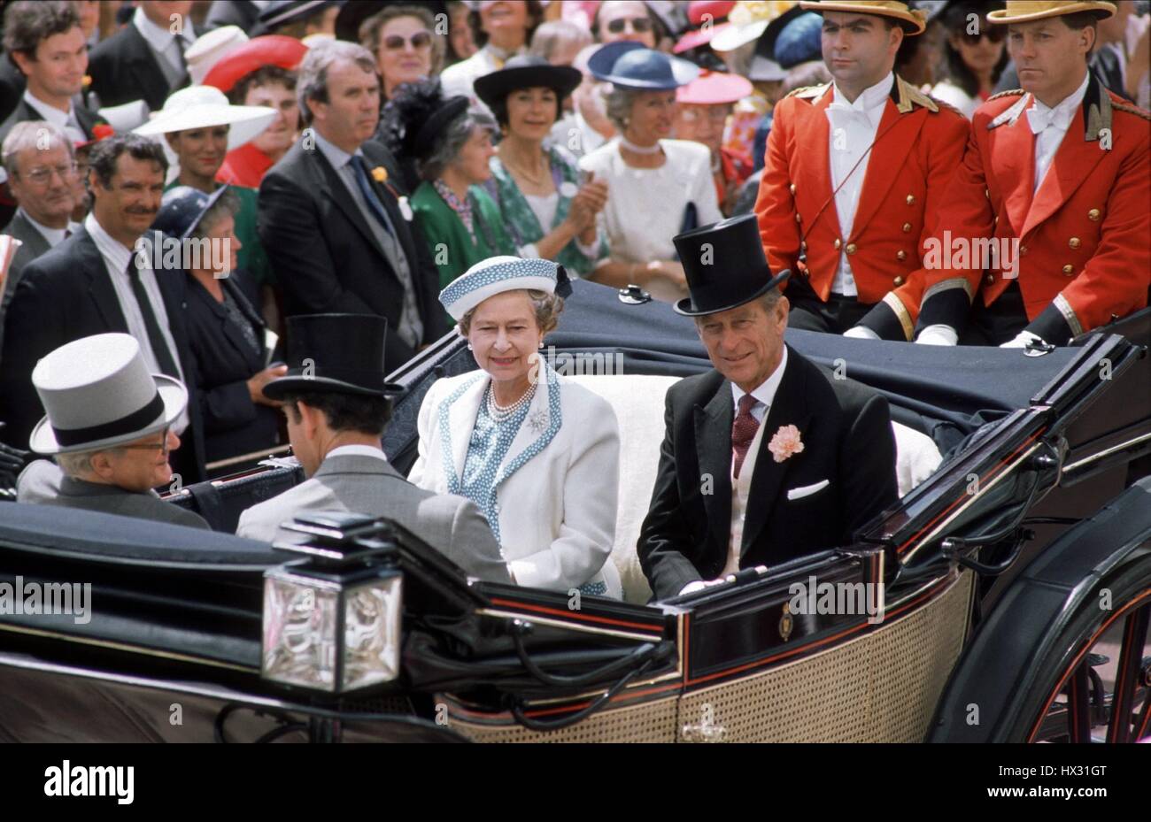 The queen elizabeth 1990 hi-res stock photography and images - Alamy
