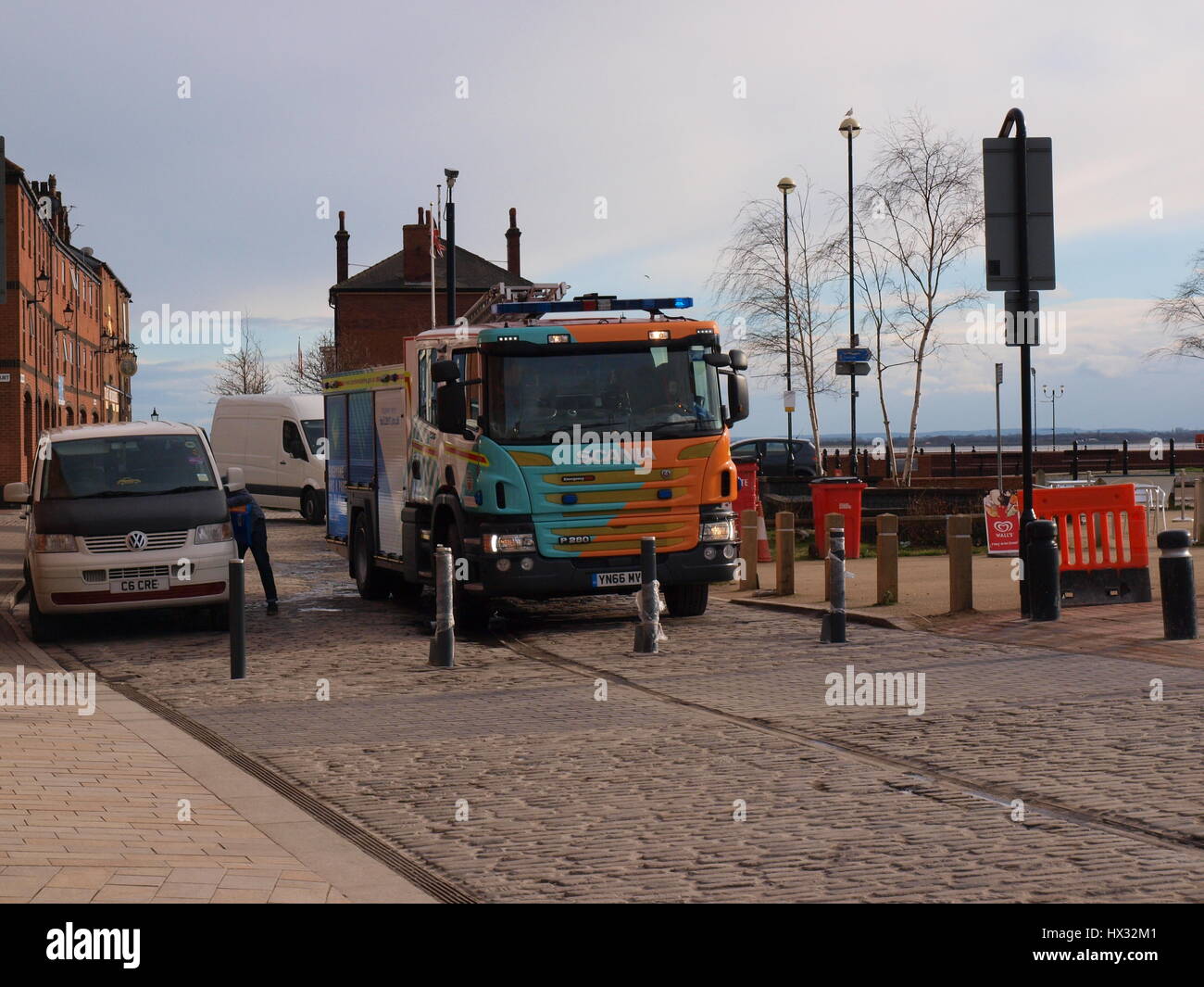 Views around Hull Marina - Fire Engine Stock Photo - Alamy