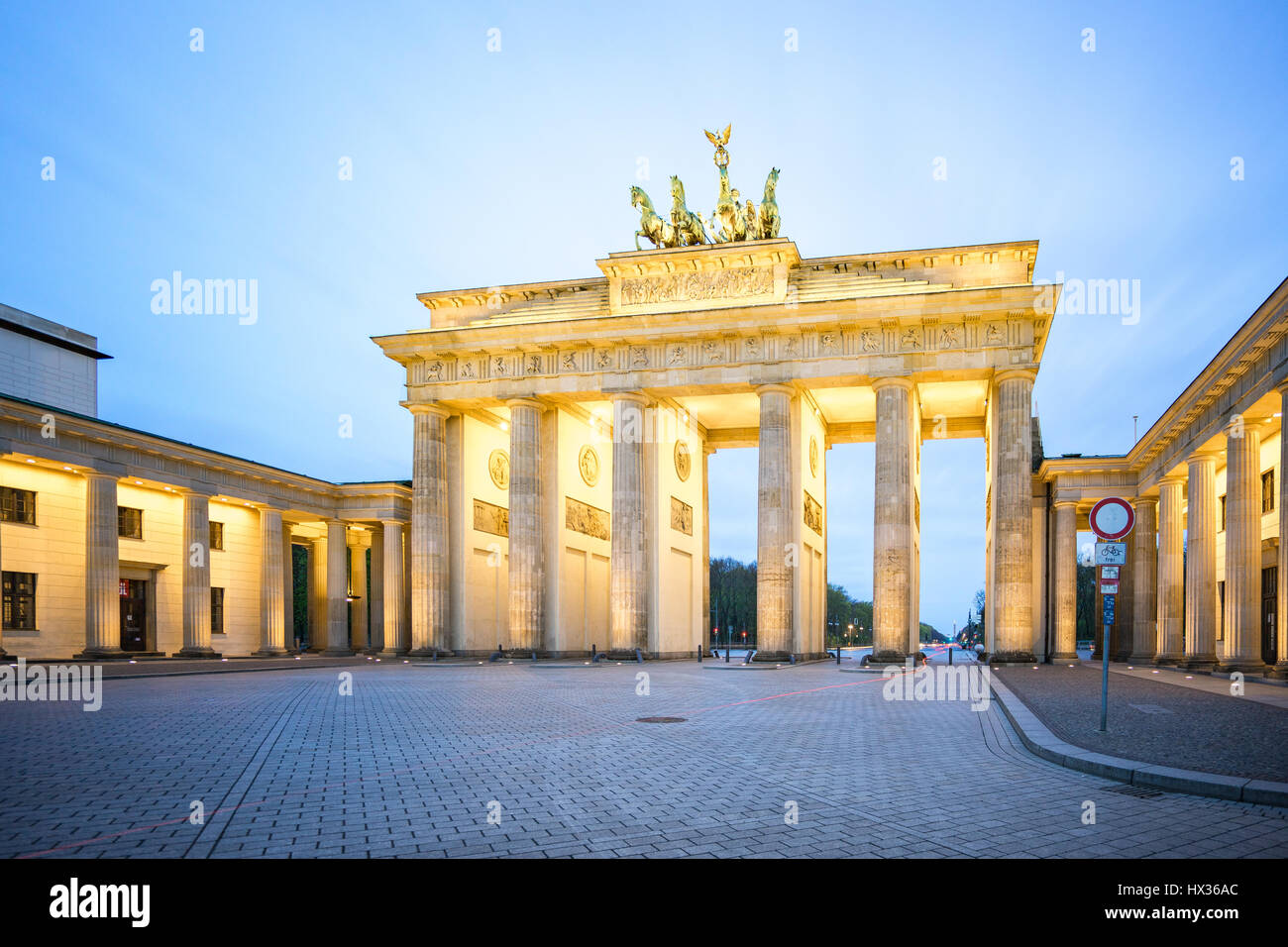 Germany gate hi-res stock photography and images - Alamy