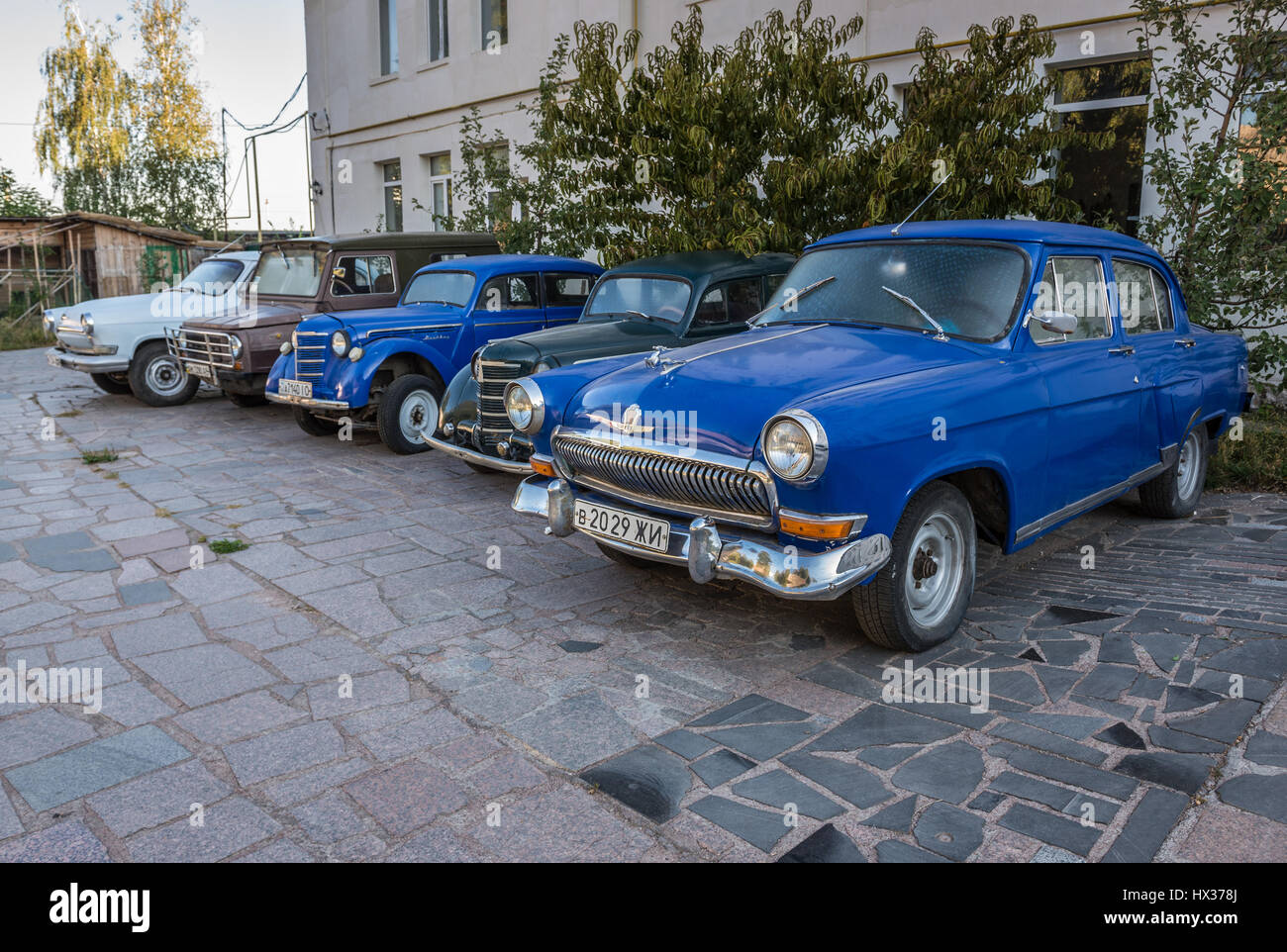 Vinatge GAZ Volga, Moskvitch 400 and other cars in Korosten city ...