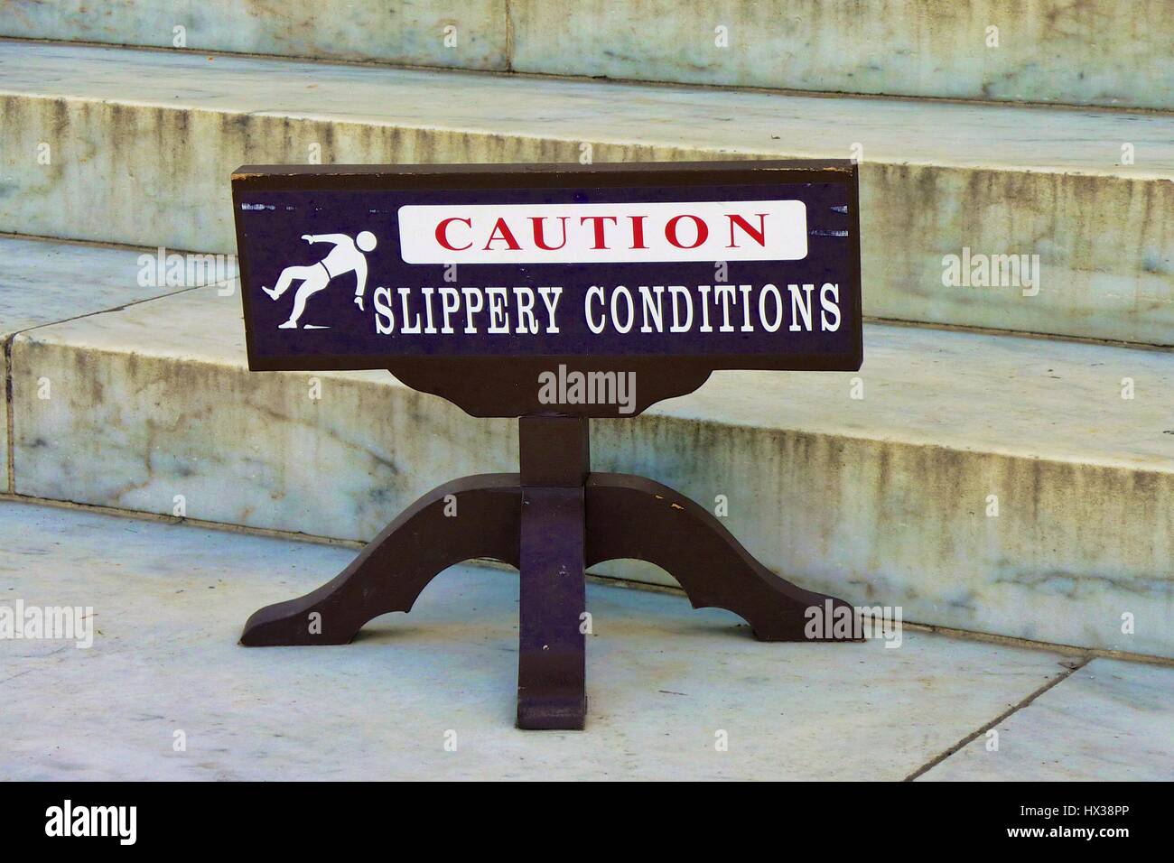 Caution falling stone warning sign hi-res stock photography and images ...