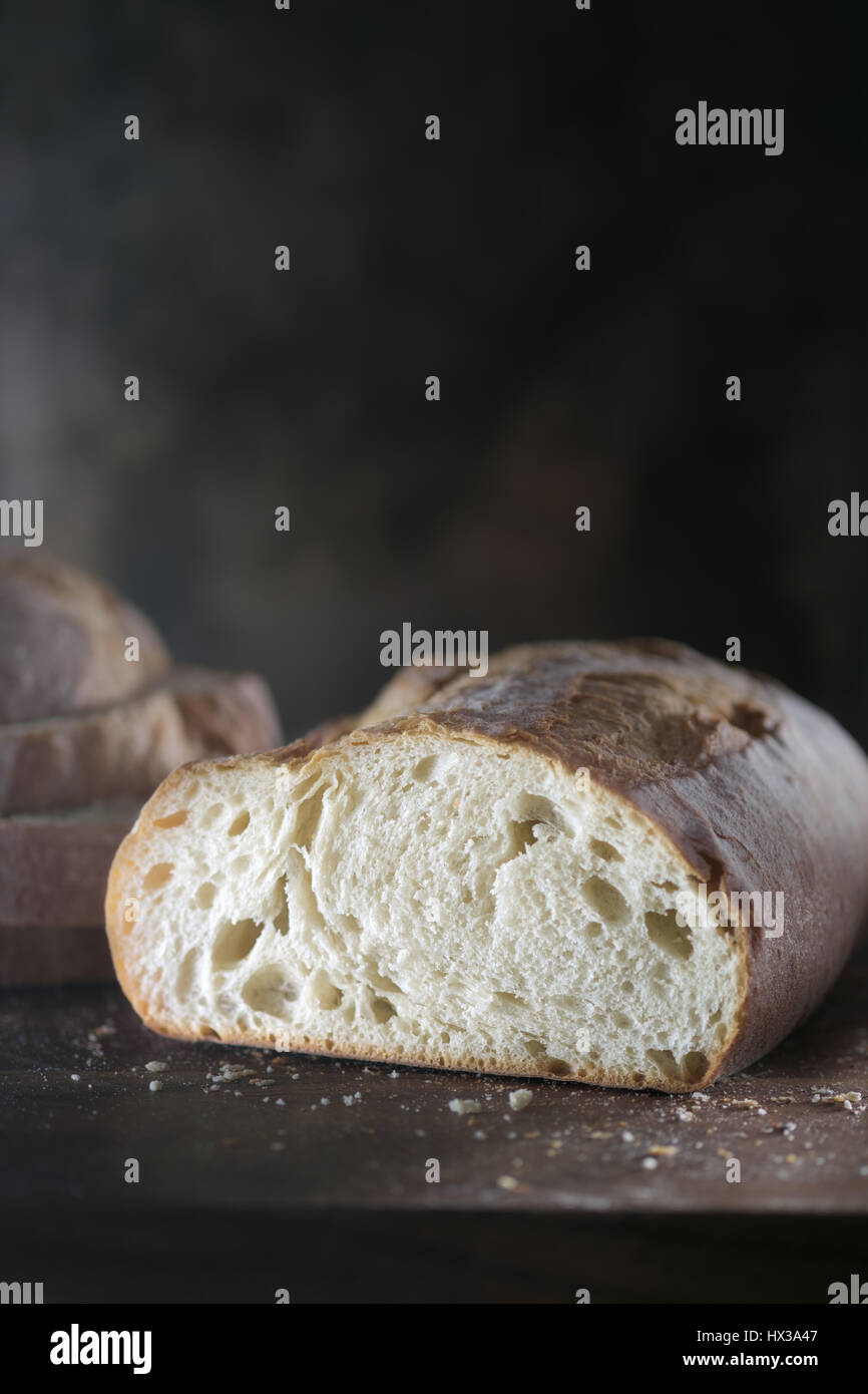 Sliced artisan loaf bread hi-res stock photography and images - Alamy