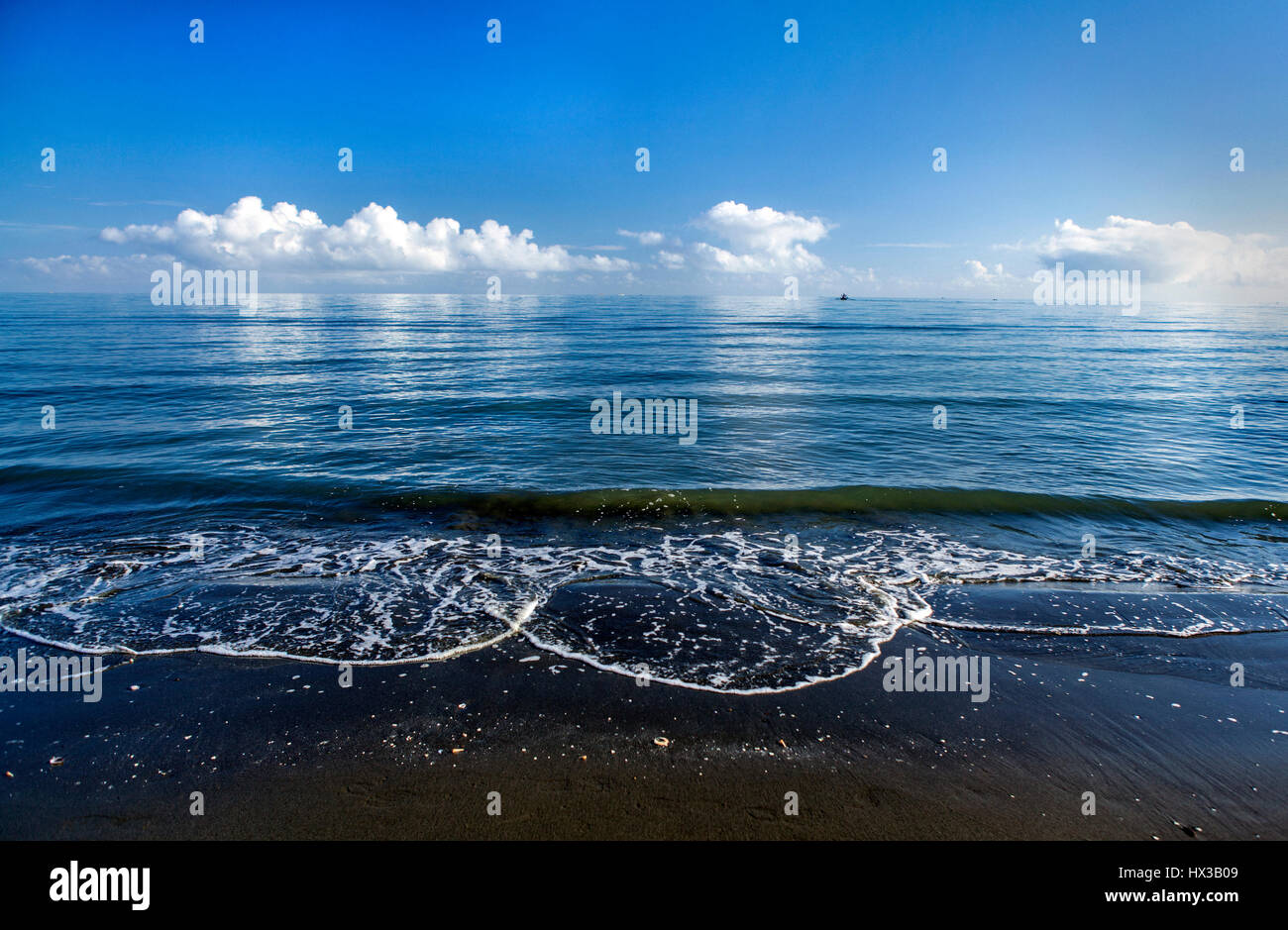 Unpolluted sky hi-res stock photography and images - Alamy